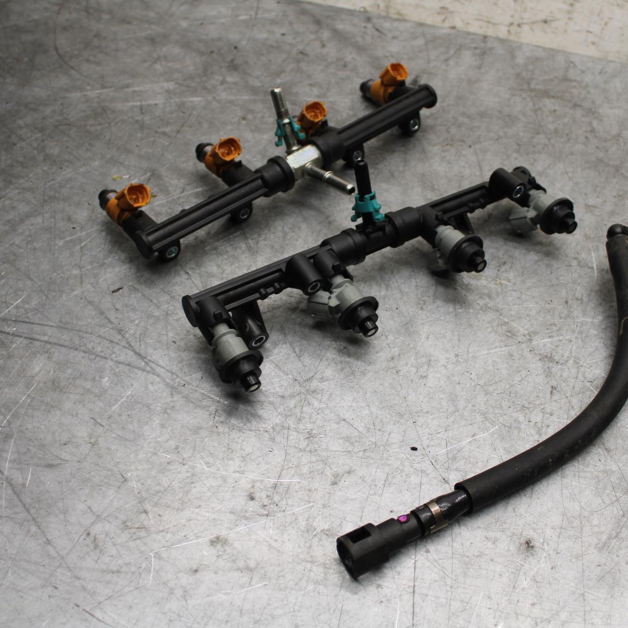 07-12 HONDA CBR600RR SECONDARY FUEL INJECTORS TOP BOTTOM AIRBOX GAS RA – Bike Breakers Canada