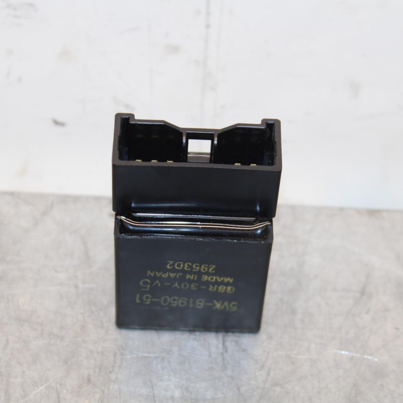 22-23 YAMAHA YZF R7 RELAY ASSEMBLY FUSE BOX BB583 – Bike Breakers Canada