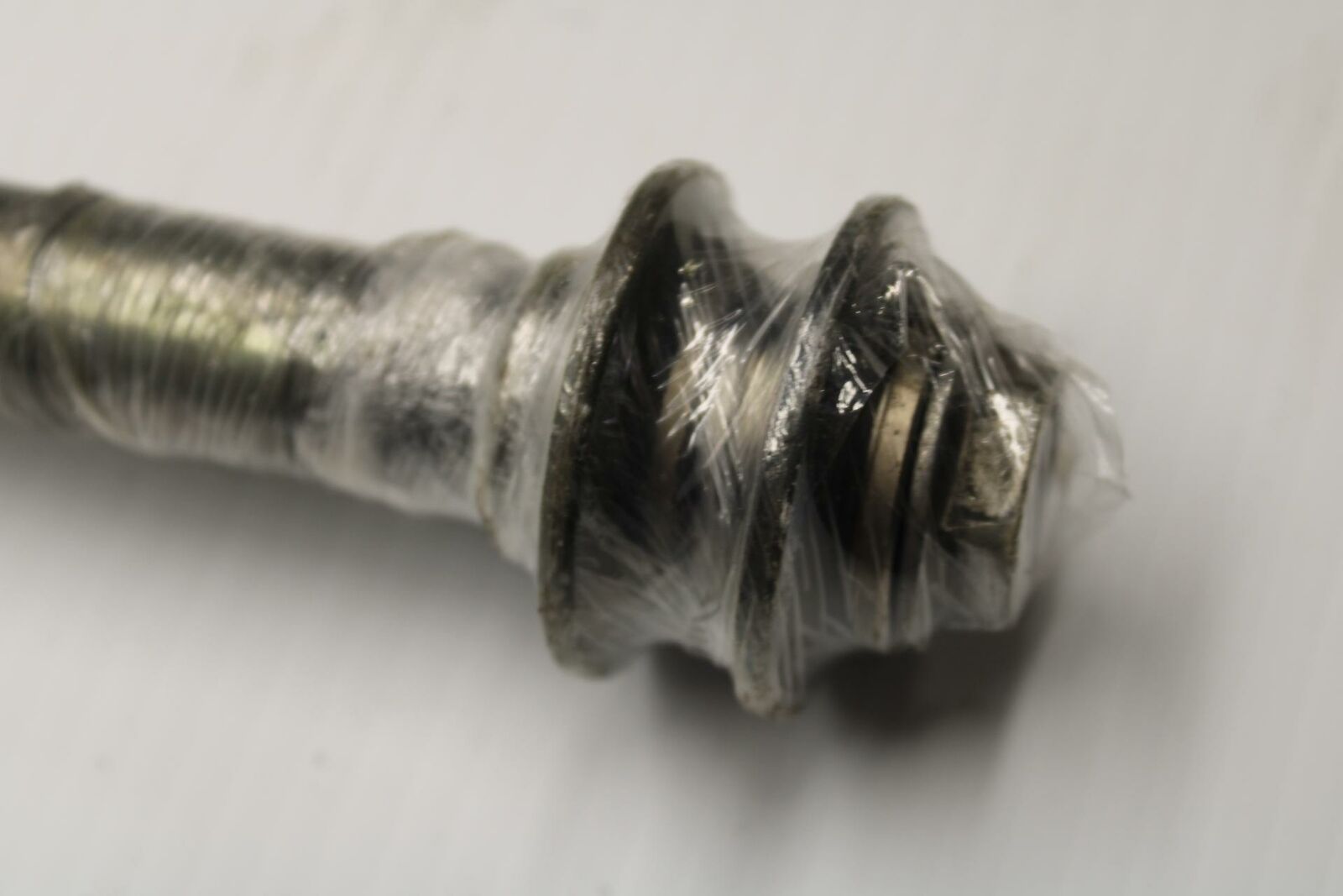 06 YAMAHA YZF R6 FRONT WHEEL RIM AXLE PIVOT BOLT BB23 A – Bike Breakers ...